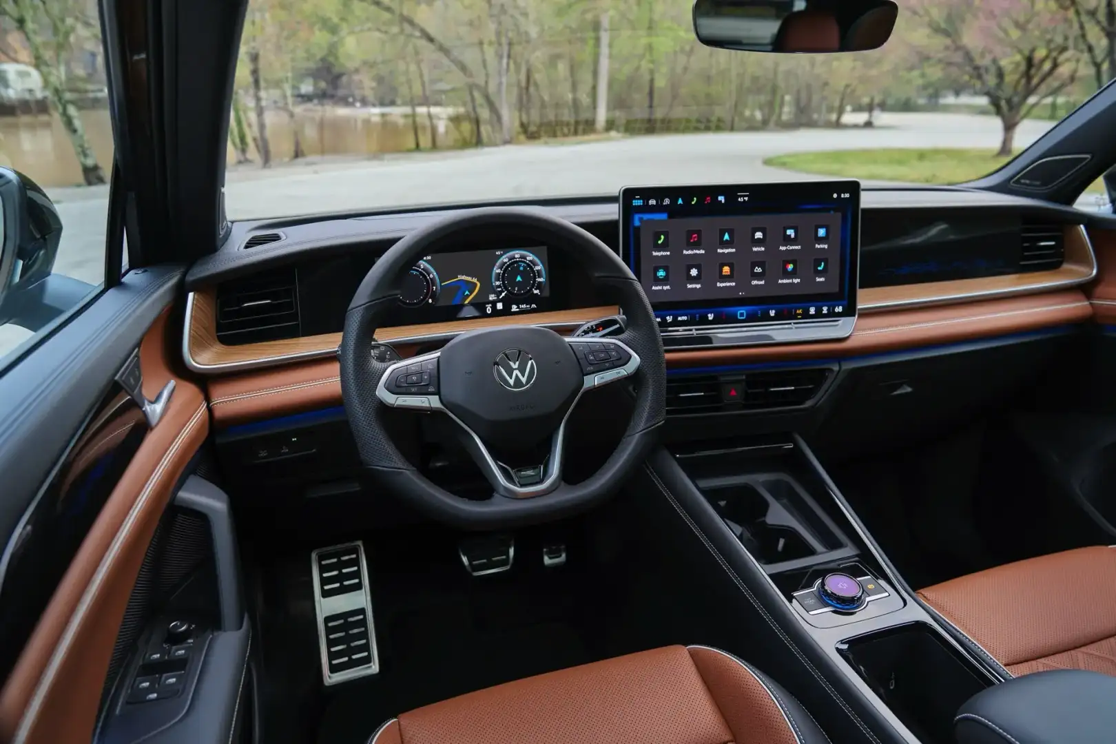 2026 Volkswagen Tiguan SEL R-Line Turbo – Power, Style, Premium Tech