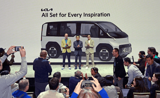 Uber Becomes the First Customer of Kia's Modular Electric Vehicle PV5 ...