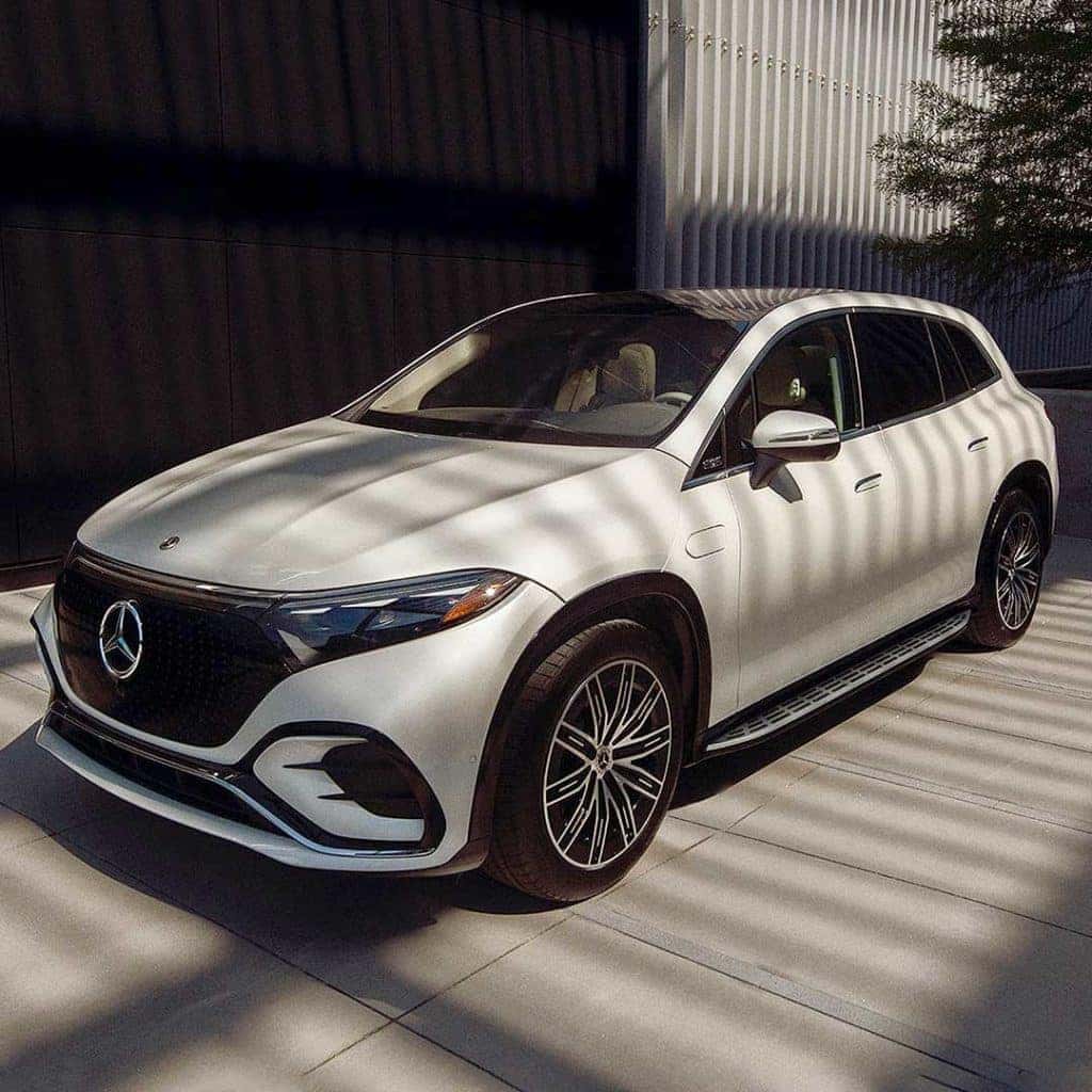 Ottawas All-Electric Mercedes-Benz Destination | Star Motors of Ottawa ...